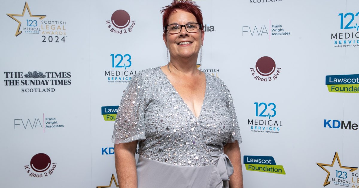 Blackadders’ Nikki Scott wins Paralegal of the Year Award